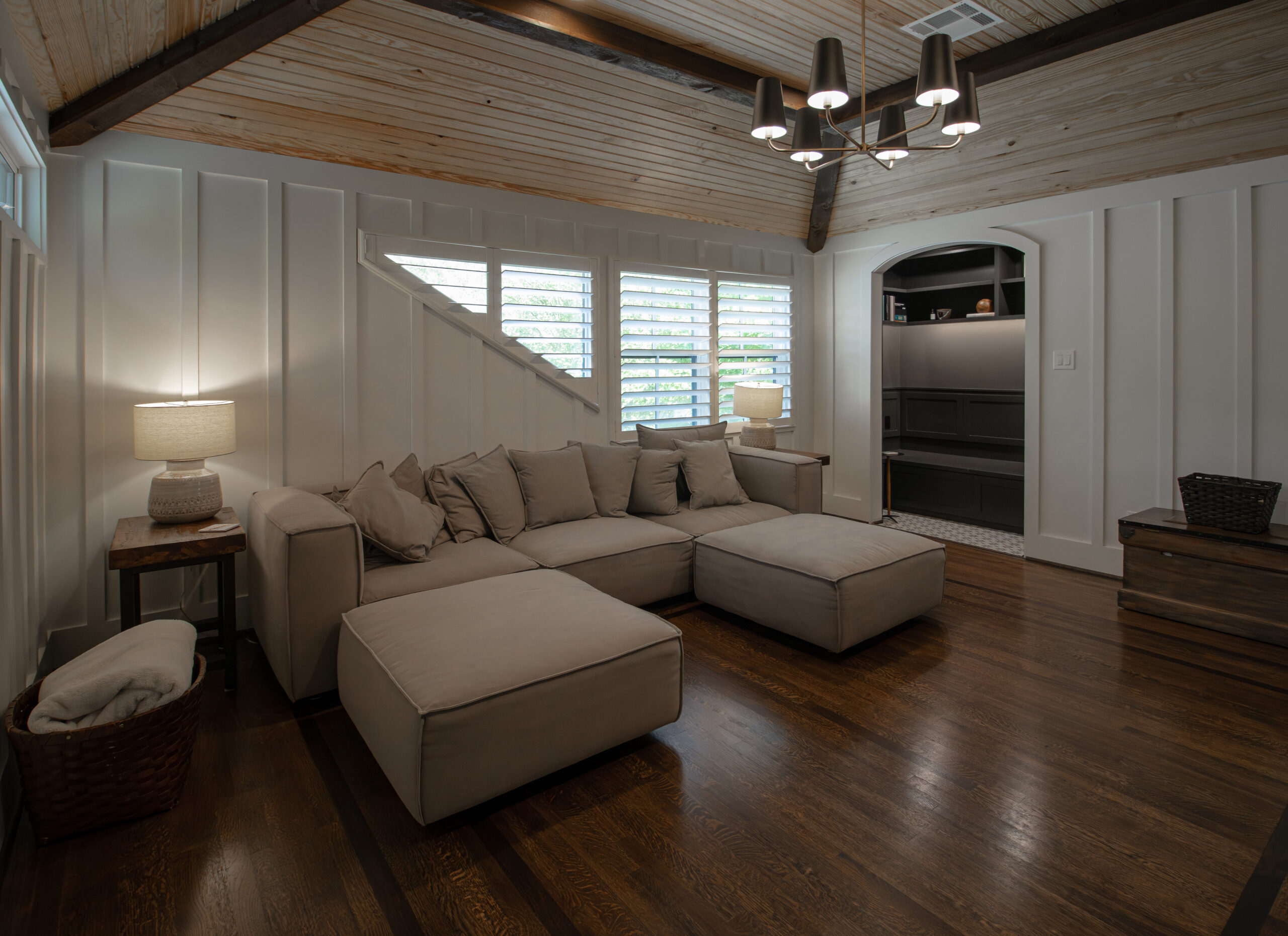 A Family Room Built With You In Mind - Framestead